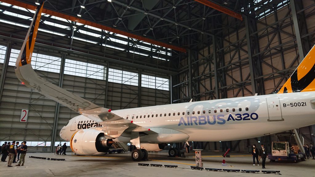 全台首架A320neo新機 台灣虎航帥氣塗裝隆重登場 - 太陽網